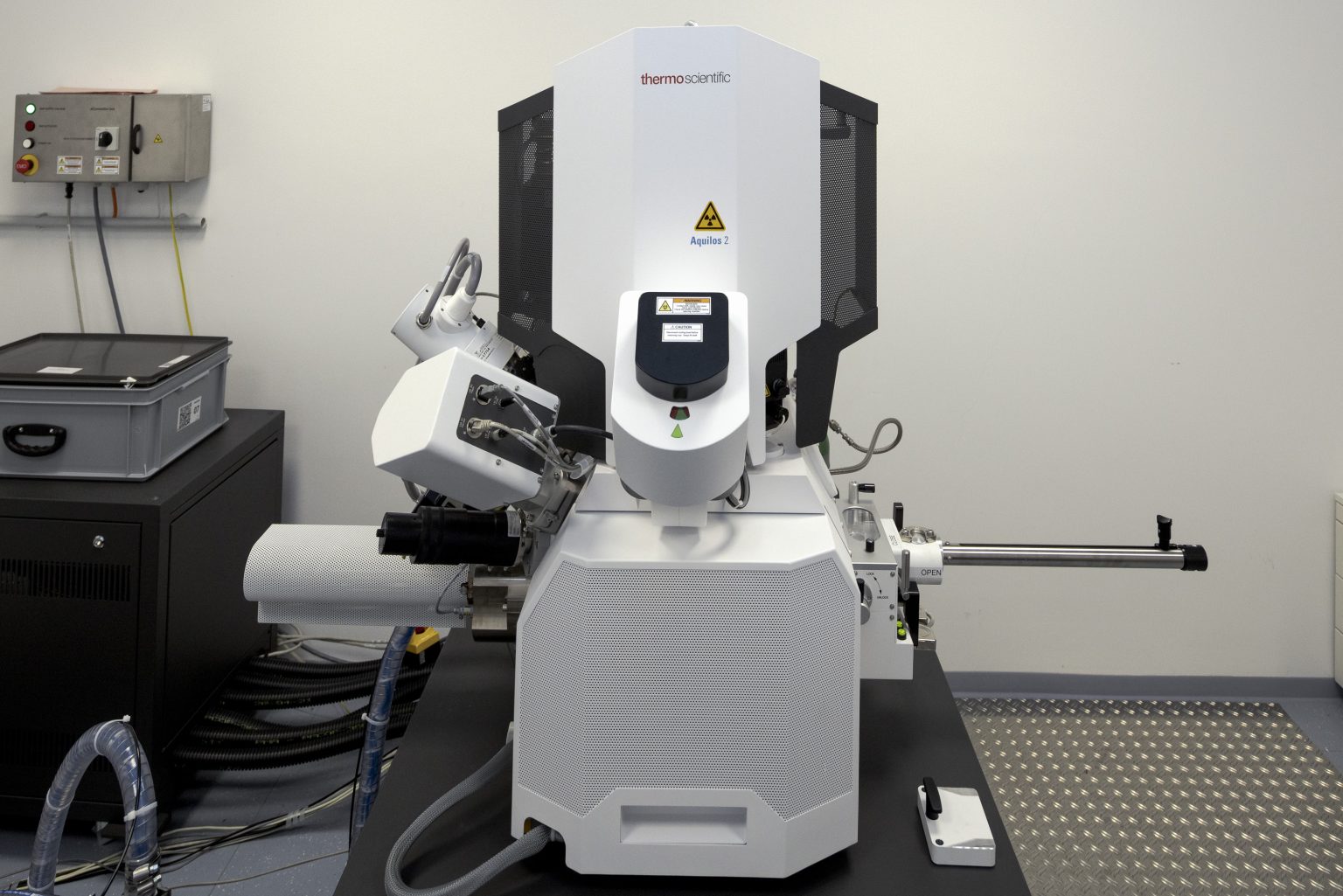 Cryo-FIB Milling for Lamella Preparation – EMBL Imaging Centre