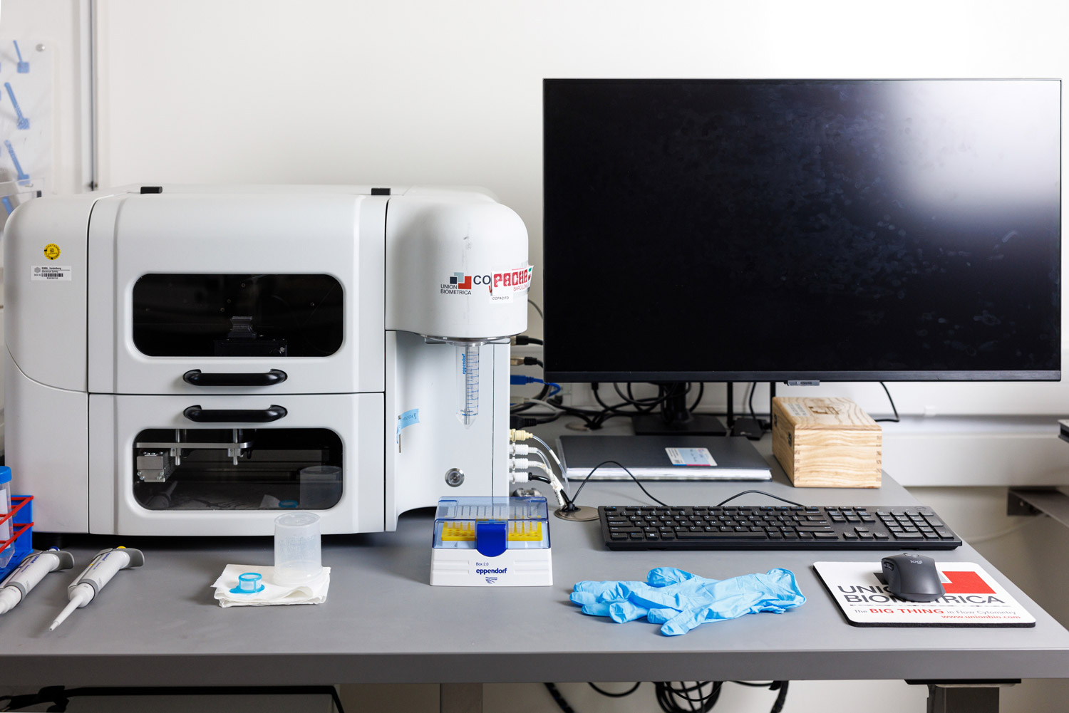 Large particle sorter – COPAS Vision 500, Union Biometrica – Mobile Laboratories